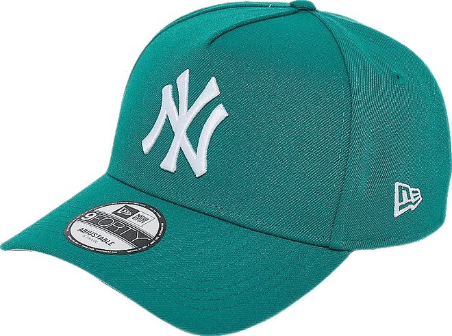 Men's New Balance Athletics Flying NB Logo T-Shirt | Finish Line